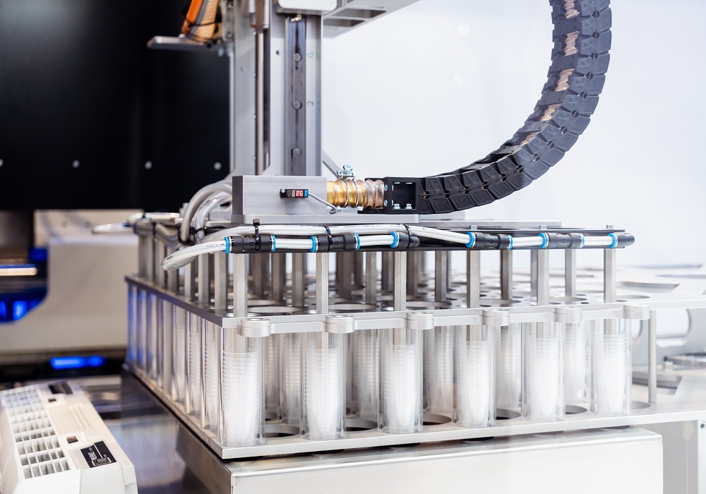 Sumitomo (SHI) Demag stages ultra-short forming ‘Med-Cup’ process with ...